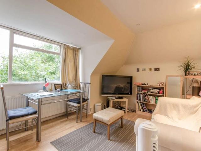 2 Bedroom Flat