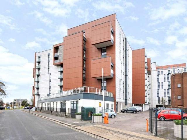 2 Bedroom Flat