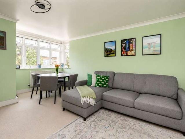 2 Bedroom Flat