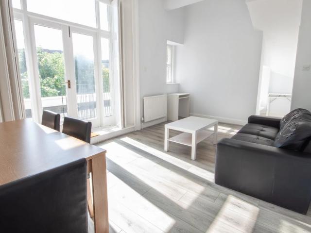 2 Bedroom Flat