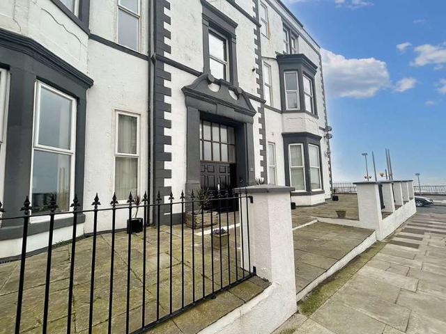 2 Bedroom Flat