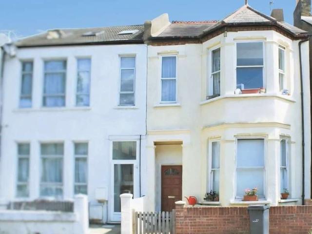 2 Bedroom Flat