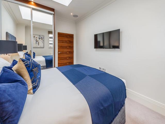 2 Bedroom Flat