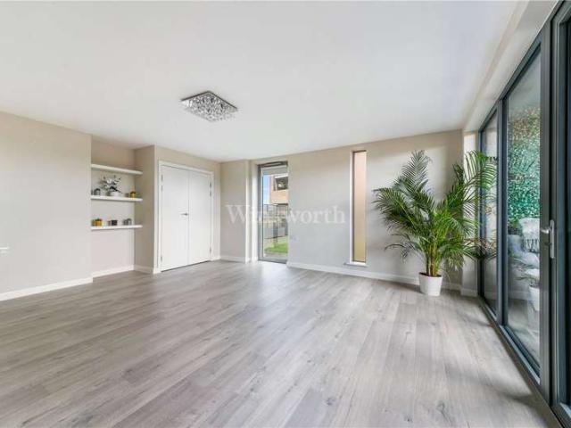 2 Bedroom Flat