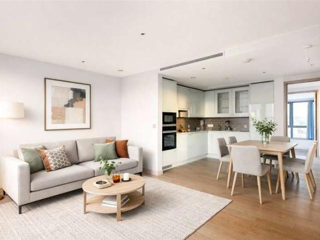 2 Bedroom Flat