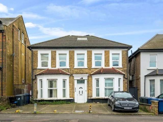 2 Bedroom Flat