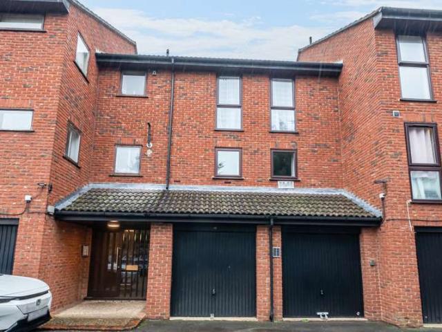 2 Bedroom Flat