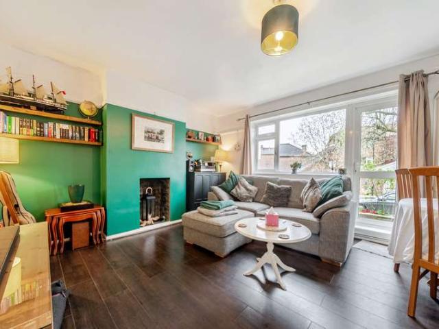 2 Bedroom Flat