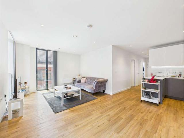 2 Bedroom Flat