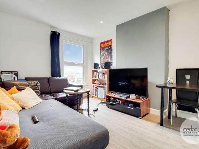 2 Bedroom Flat