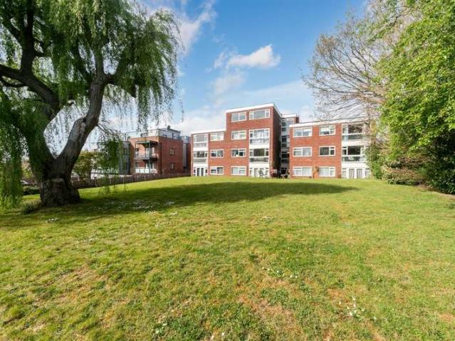 2 Bedroom Flat