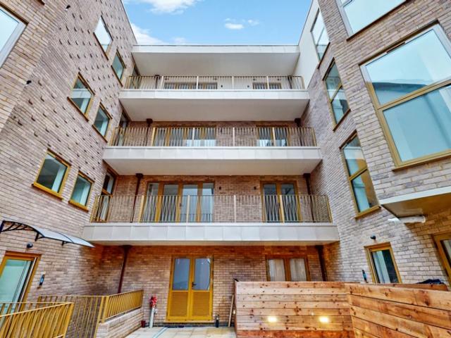 2 Bedroom Flat