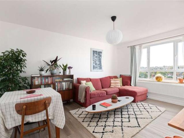 2 Bedroom Flat