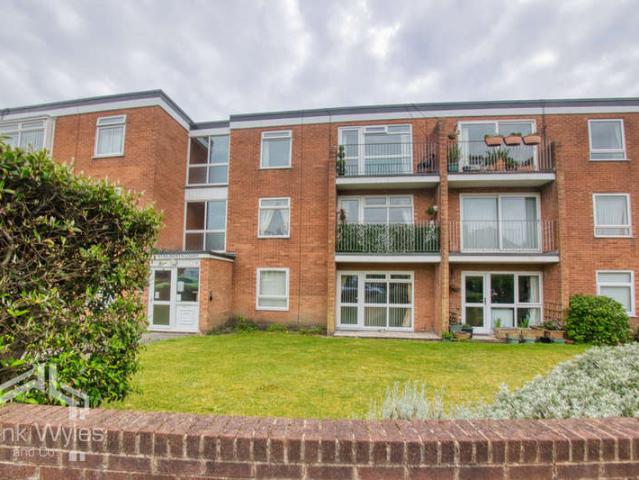 2 Bedroom Flat