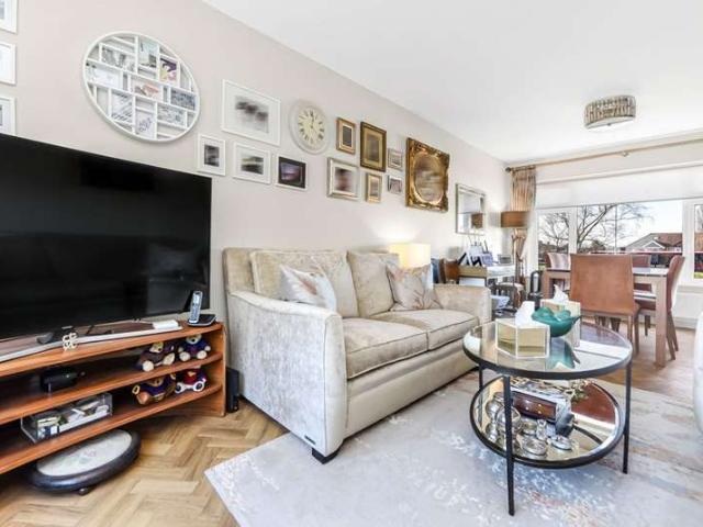 2 Bedroom Flat