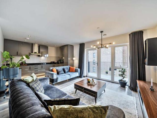 2 Bedroom Flat