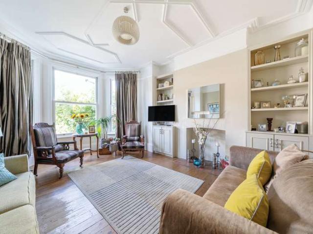 2 Bedroom Flat