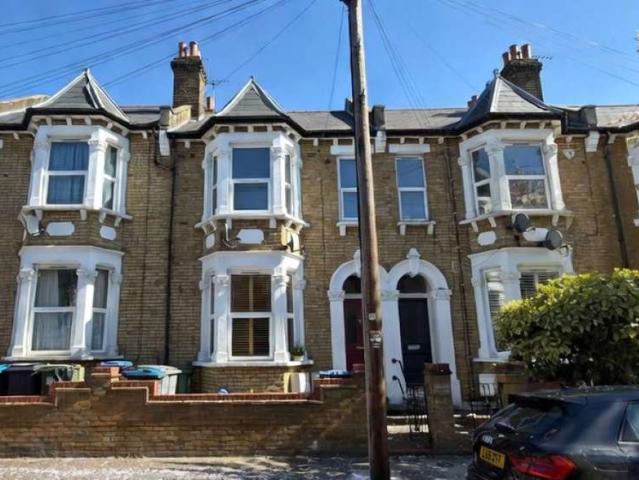 2 Bedroom Flat