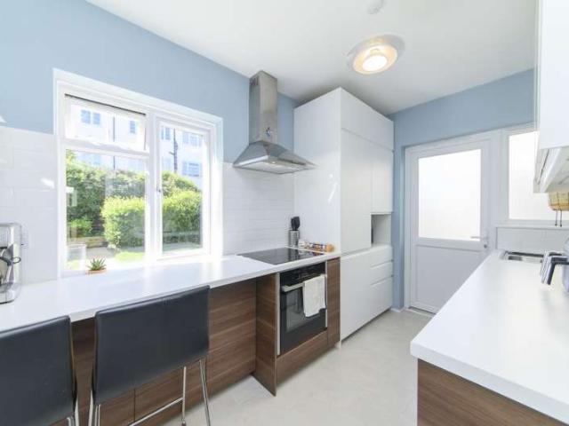 2 Bedroom Flat