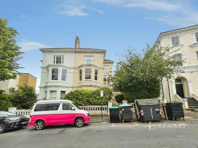 2 Bedroom Flat