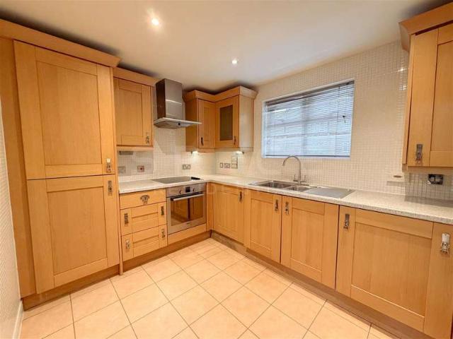 2 Bedroom Flat