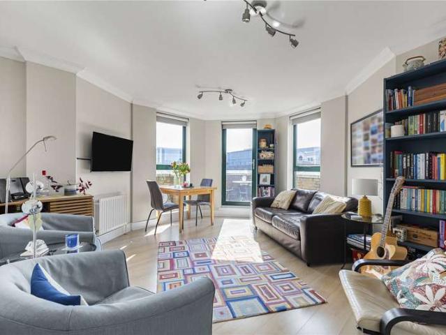 2 Bedroom Flat
