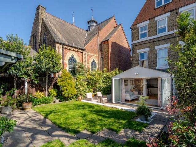 2 Bedroom Flat