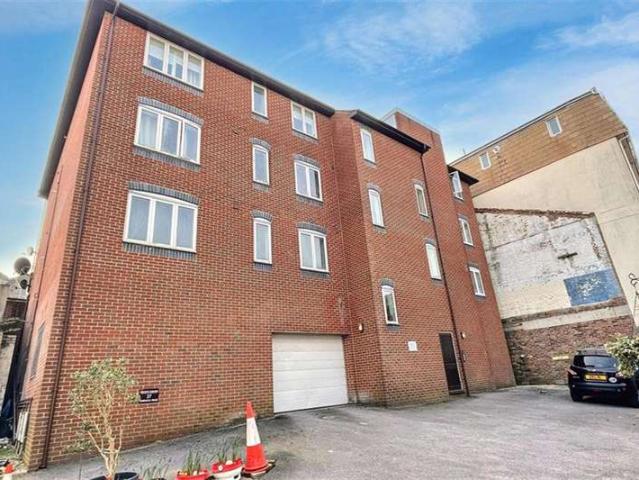 2 Bedroom Flat