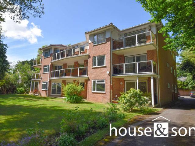 2 Bedroom Flat