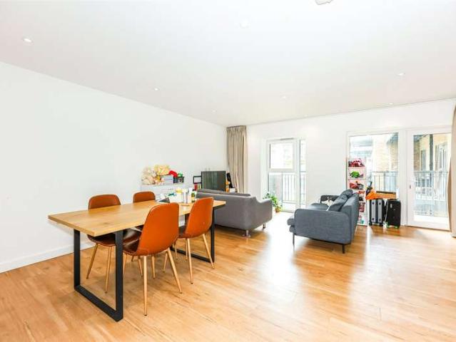 2 Bedroom Flat