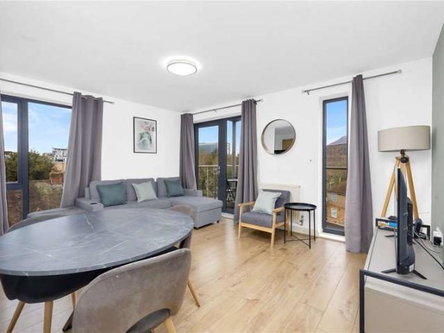 2 Bedroom Flat