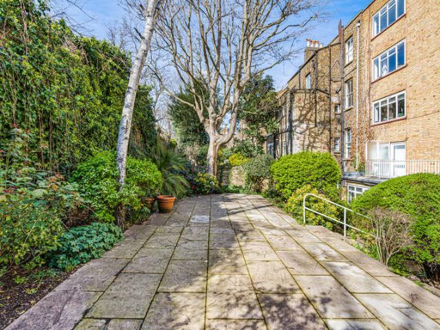 2 Bedroom Flat
