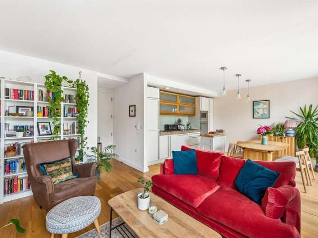 2 Bedroom Flat