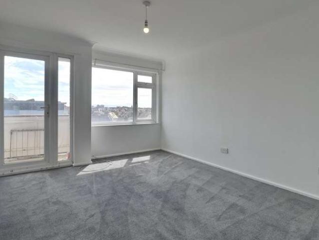 2 Bedroom Flat