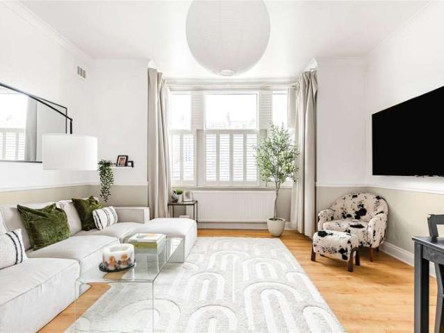 2 Bedroom Flat