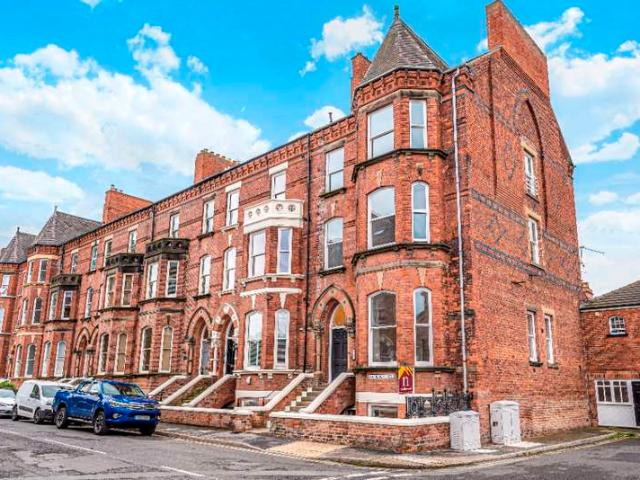 2 Bedroom Flat