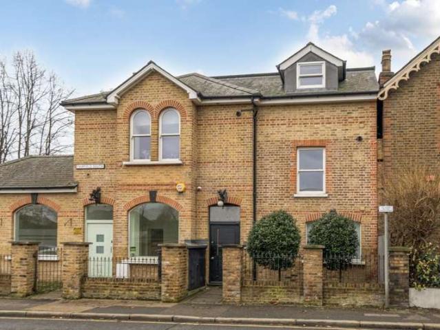 2 Bedroom Flat