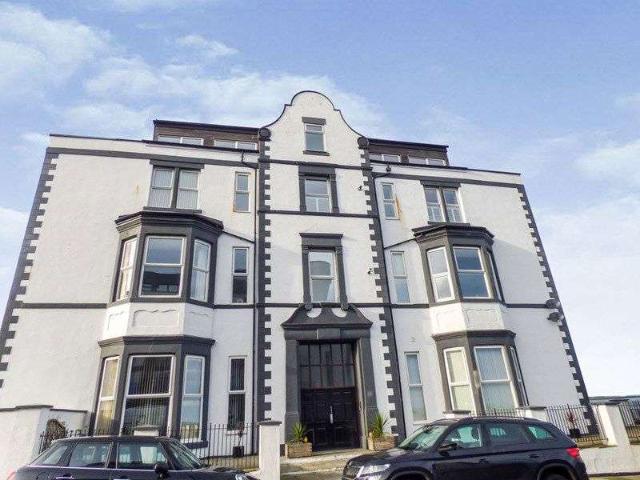 2 Bedroom Flat