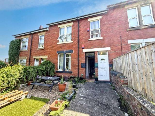 2 Bedroom Flat
