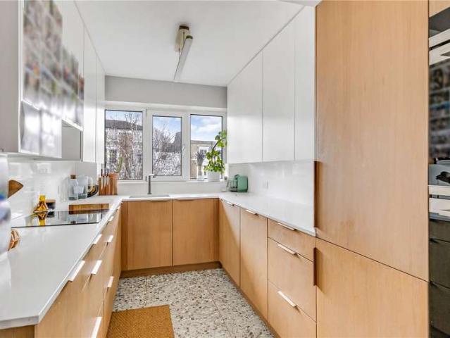 2 Bedroom Flat