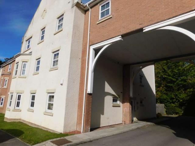 2 Bedroom Flat