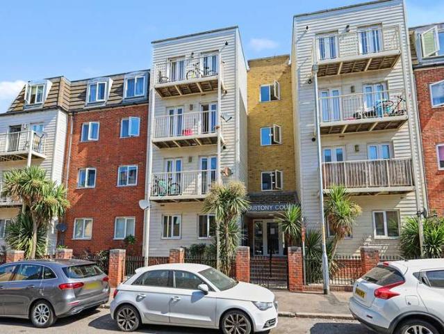 2 Bedroom Flat