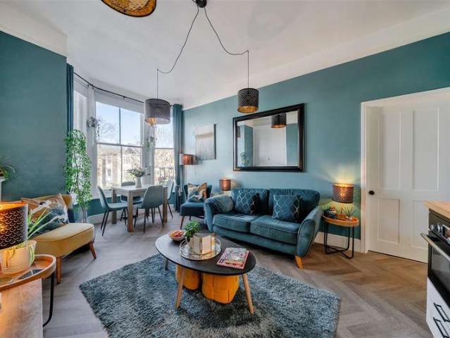 2 Bedroom Flat