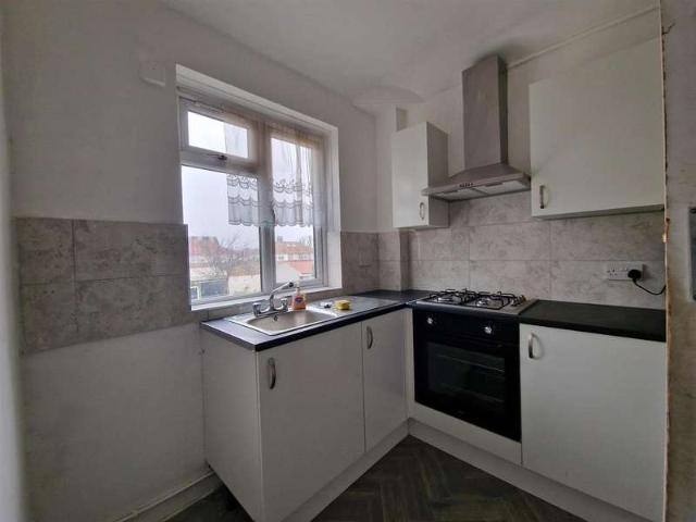 2 Bedroom Flat