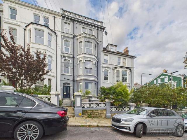 2 Bedroom Flat