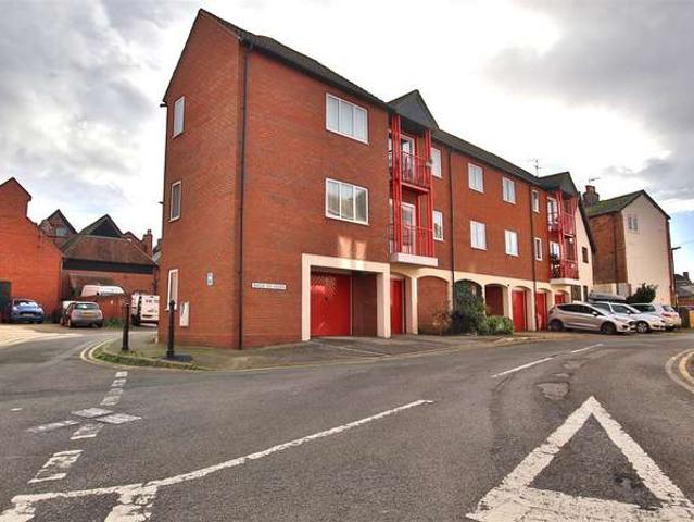 2 Bedroom Flat