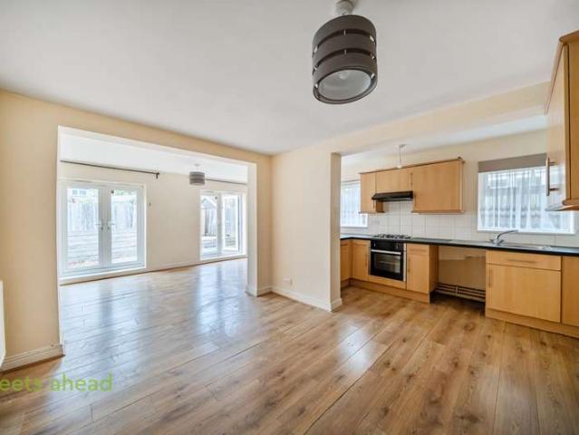 2 Bedroom Flat