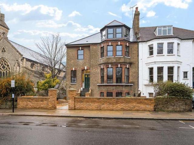 2 Bedroom Flat