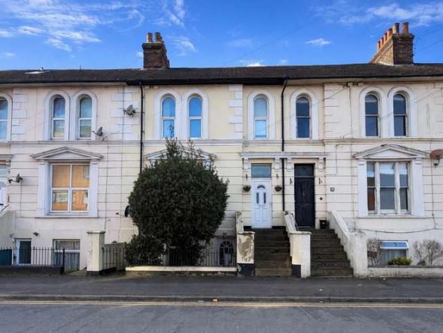 2 Bedroom Flat