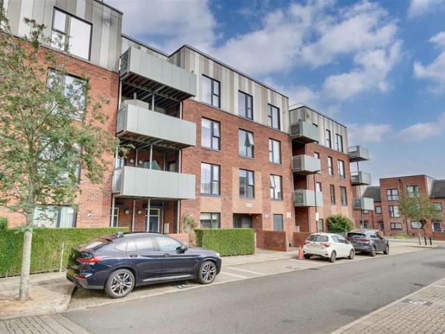 2 Bedroom Flat